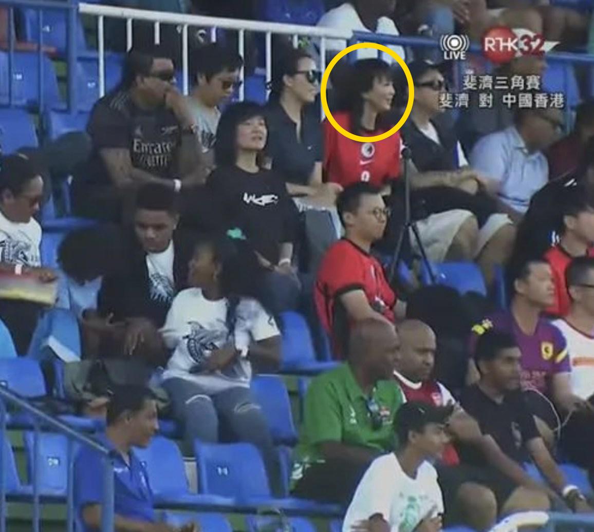 Do姐鄭裕玲飛斐濟支持港足 開心捧盃原來有秘密任務 | am730 | am730